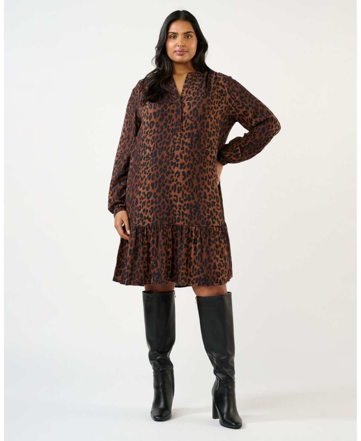 Click here for Estelle Womens Leona Dress - Choc/navy prices