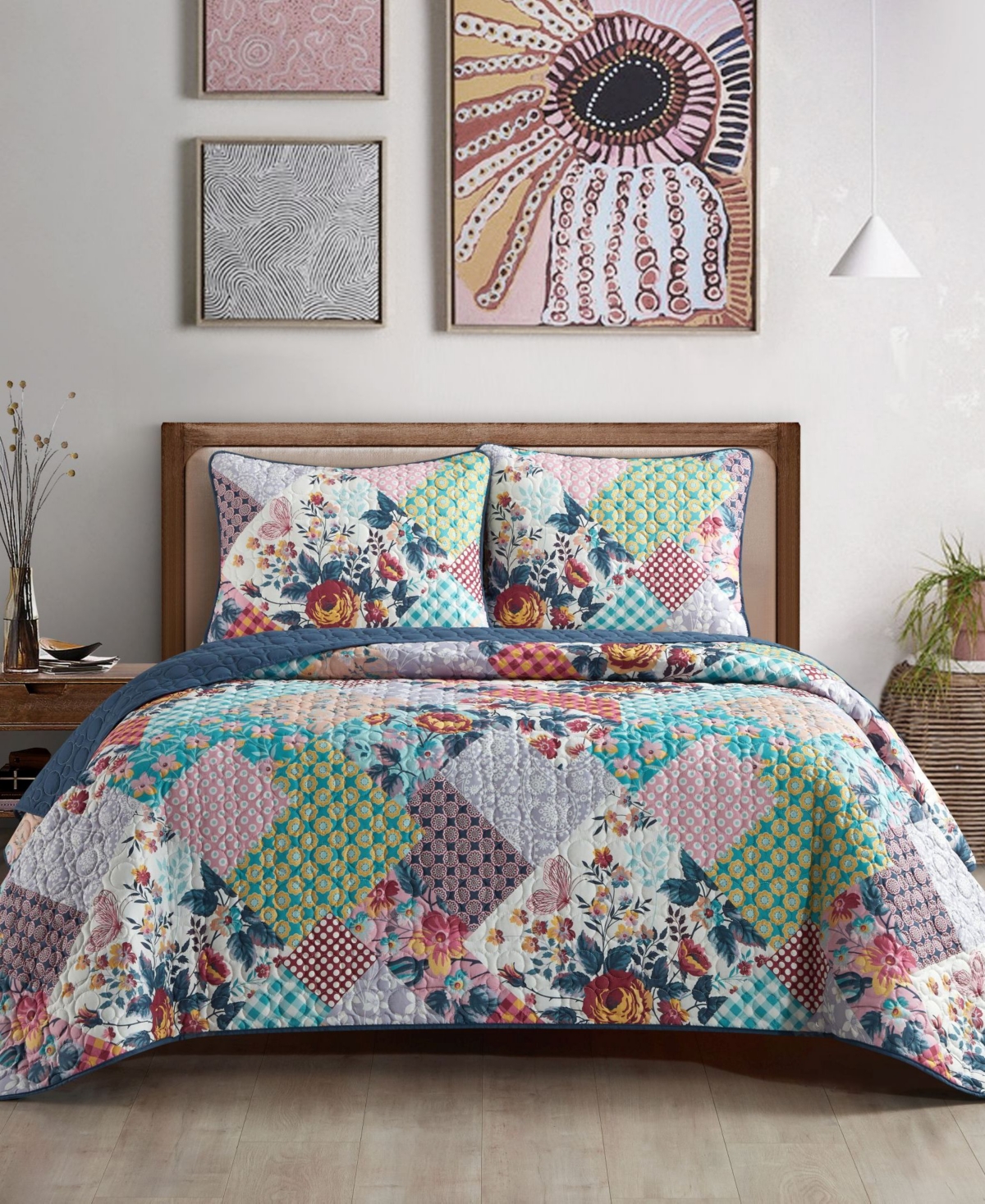 Click here for Stratford Park Leslie Floral 3-Piece Quilt Set  Qu... prices