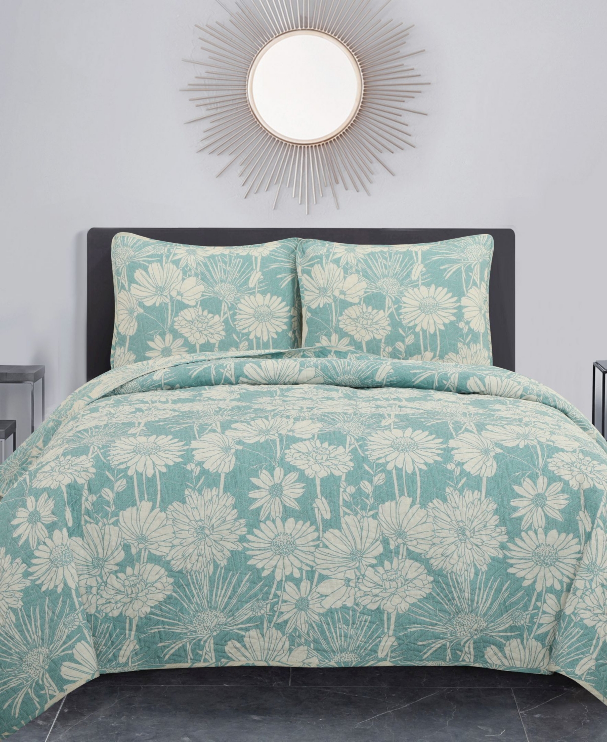 Click here for Stratford Park Viola Floral 3-Piece Quilt Set  Kin... prices