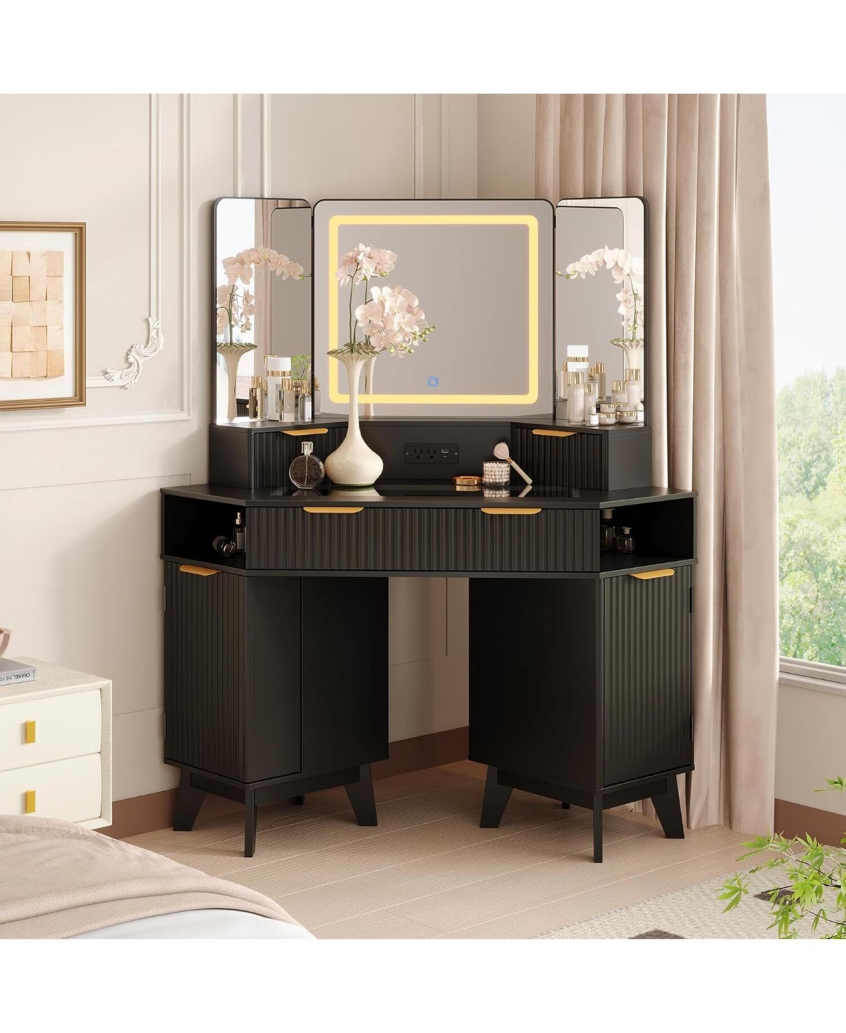 Click here for gaomon 48 Fluted Corner Vanity  Lighted Makeup Des... prices