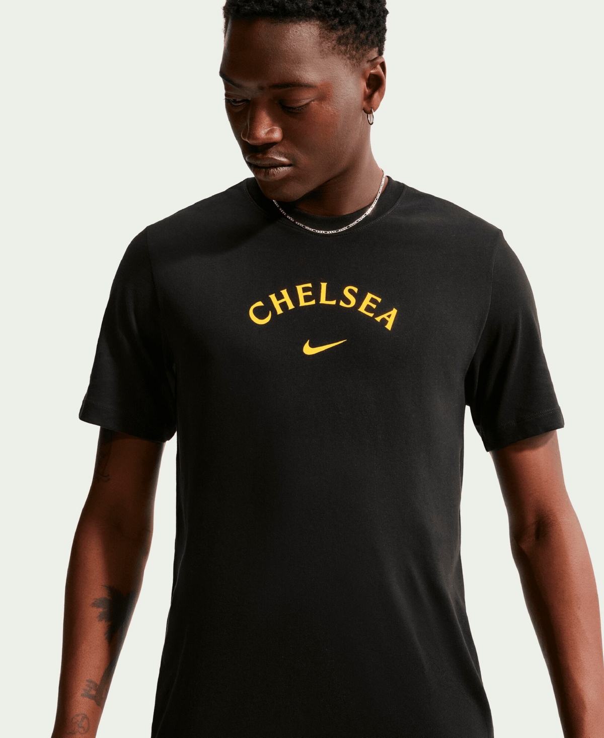 Click here for Nike Mens Black Chelsea Wordmark T-Shirt - Black prices