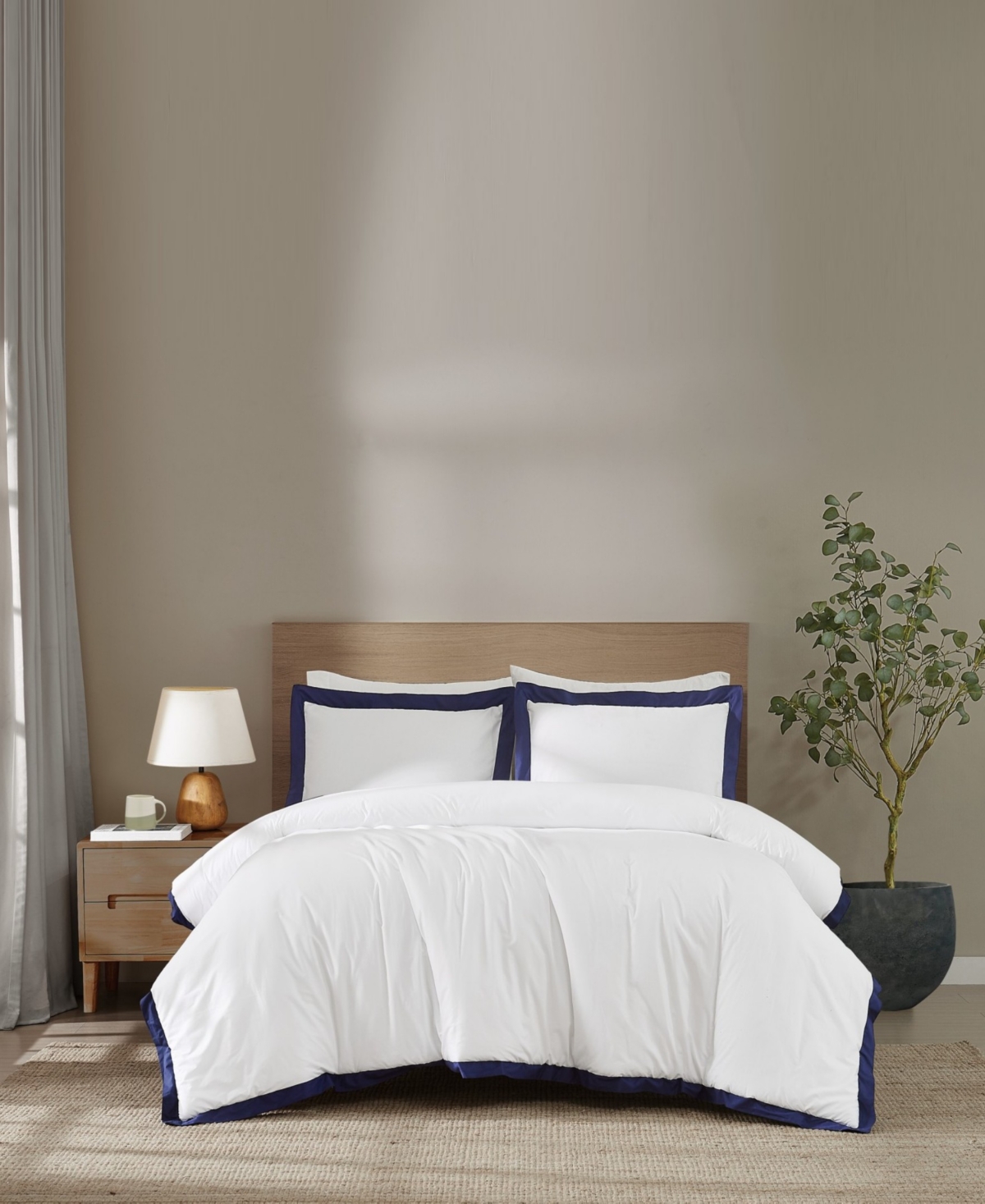 Click here for Brooklyn Loom Cotton Hotel Border 3-Piece Comforte... prices