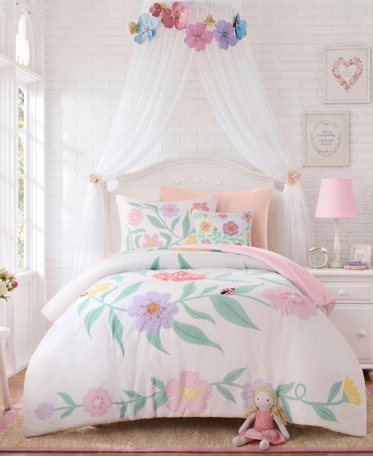 Click here for Intelligent Design Garden Floral 4-Piece Comforter... prices