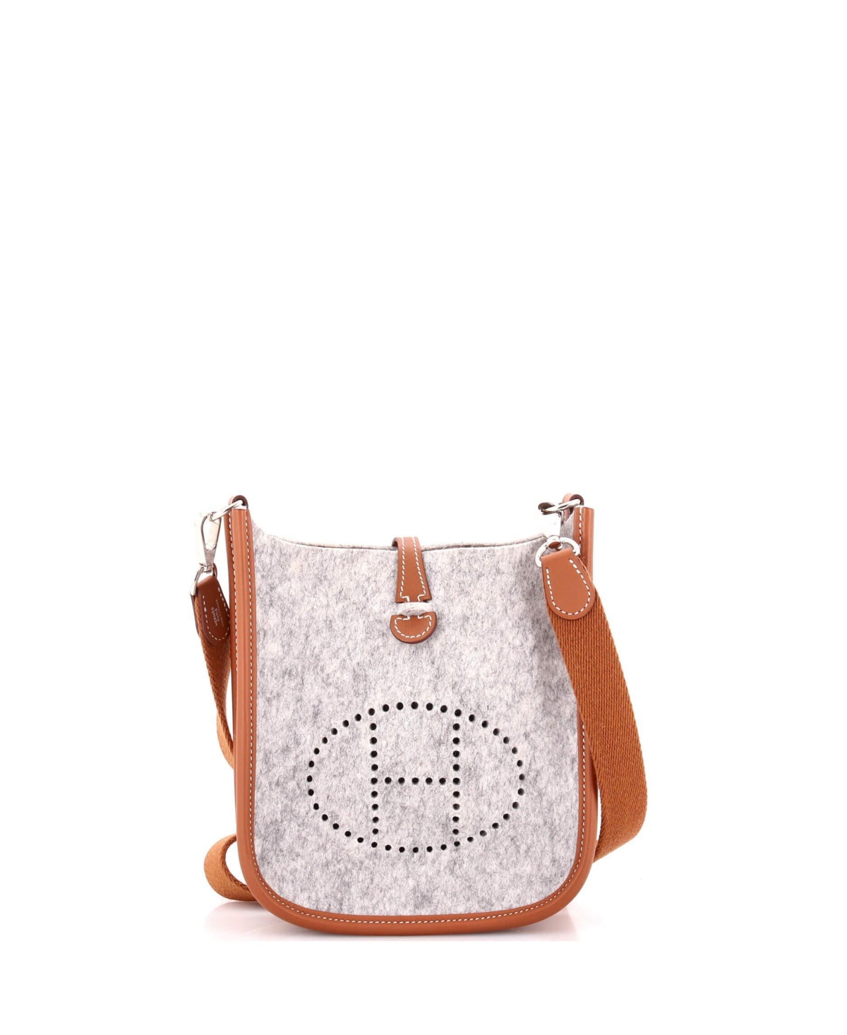 Click here for Pre-Owned Hermes Tpm Evelyne Bag Gen Iii Felt - Gr... prices