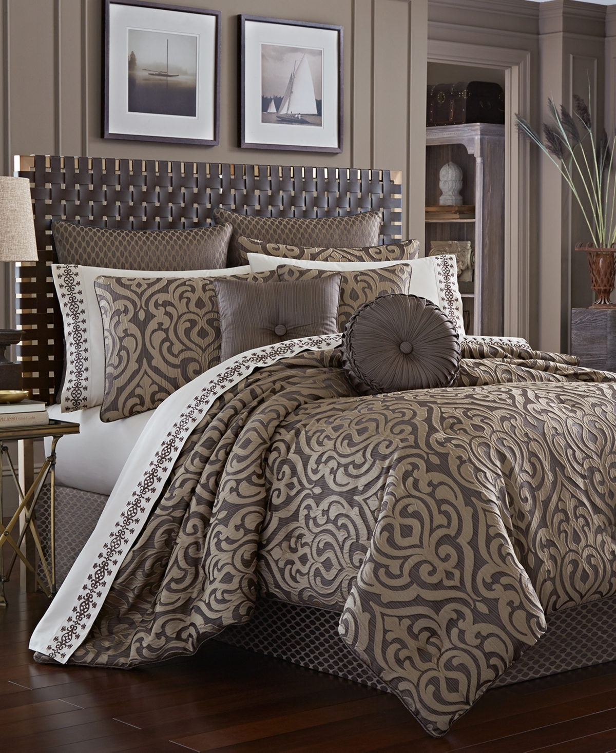 Click here for J Queen New York Astoria 4-Pc. Comforter Set  King... prices