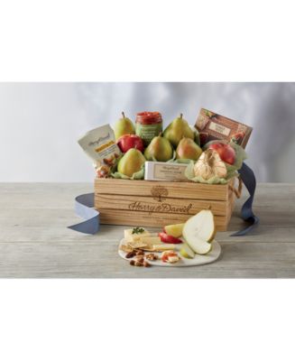 Harry & David Deluxe Signature Gift Basket & Reviews - Gourmet Food ...