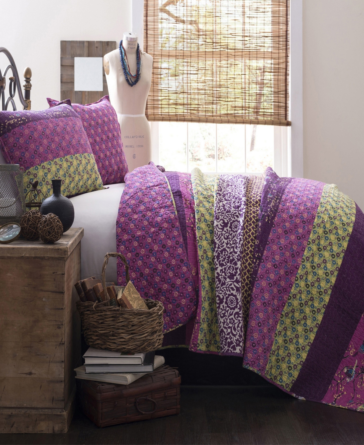Click here for Lush Decor Royal Empire Reversible 3-Pc. Quilt Set... prices
