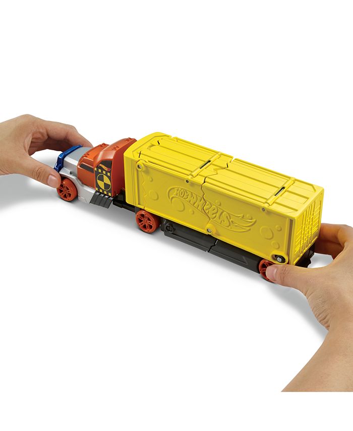 Hot Wheels Crashing Rig - Macy's