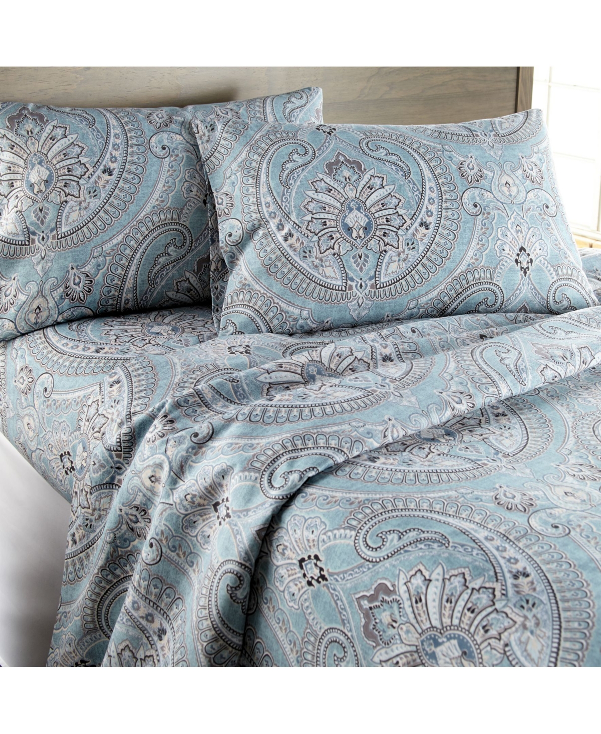 Click here for Southshore Fine Linens Classic Paisley Ultra-Soft... prices