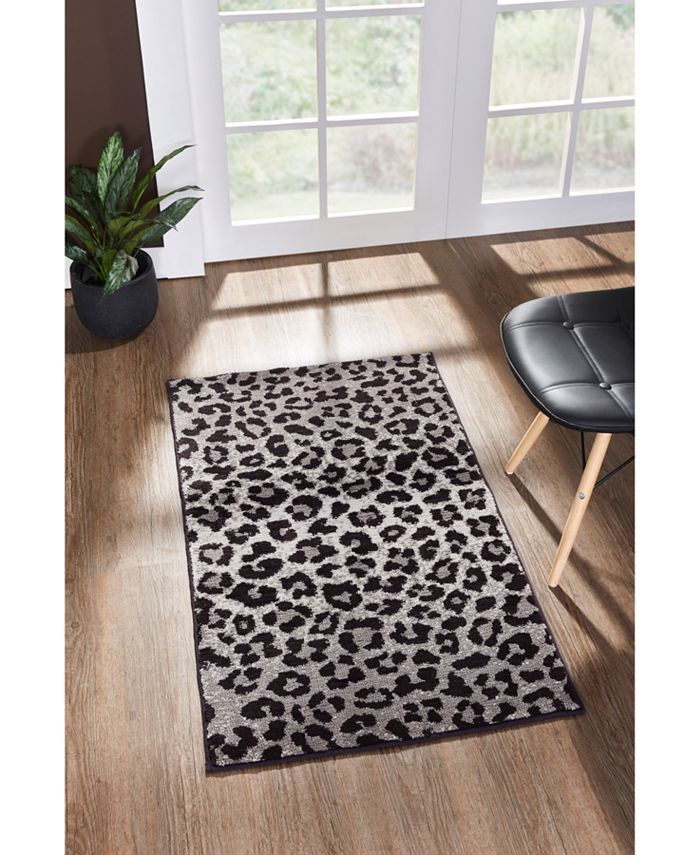Seventh Studio CLOSEOUT! Coco Leopard 27"x 45" Accent Rug - Macy's