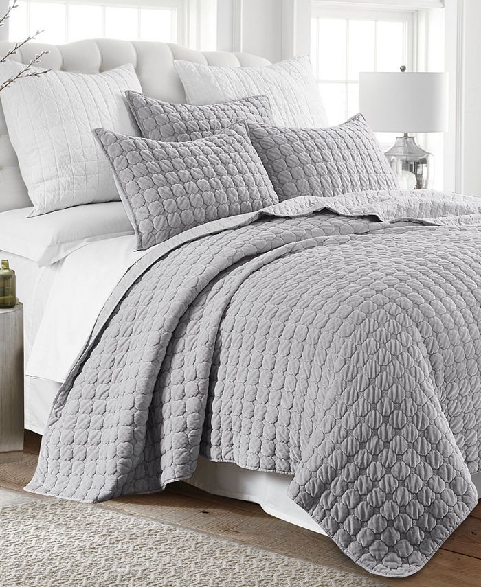 Levtex Rumi Velvet Light Quilt, Full/Queen - Macy's