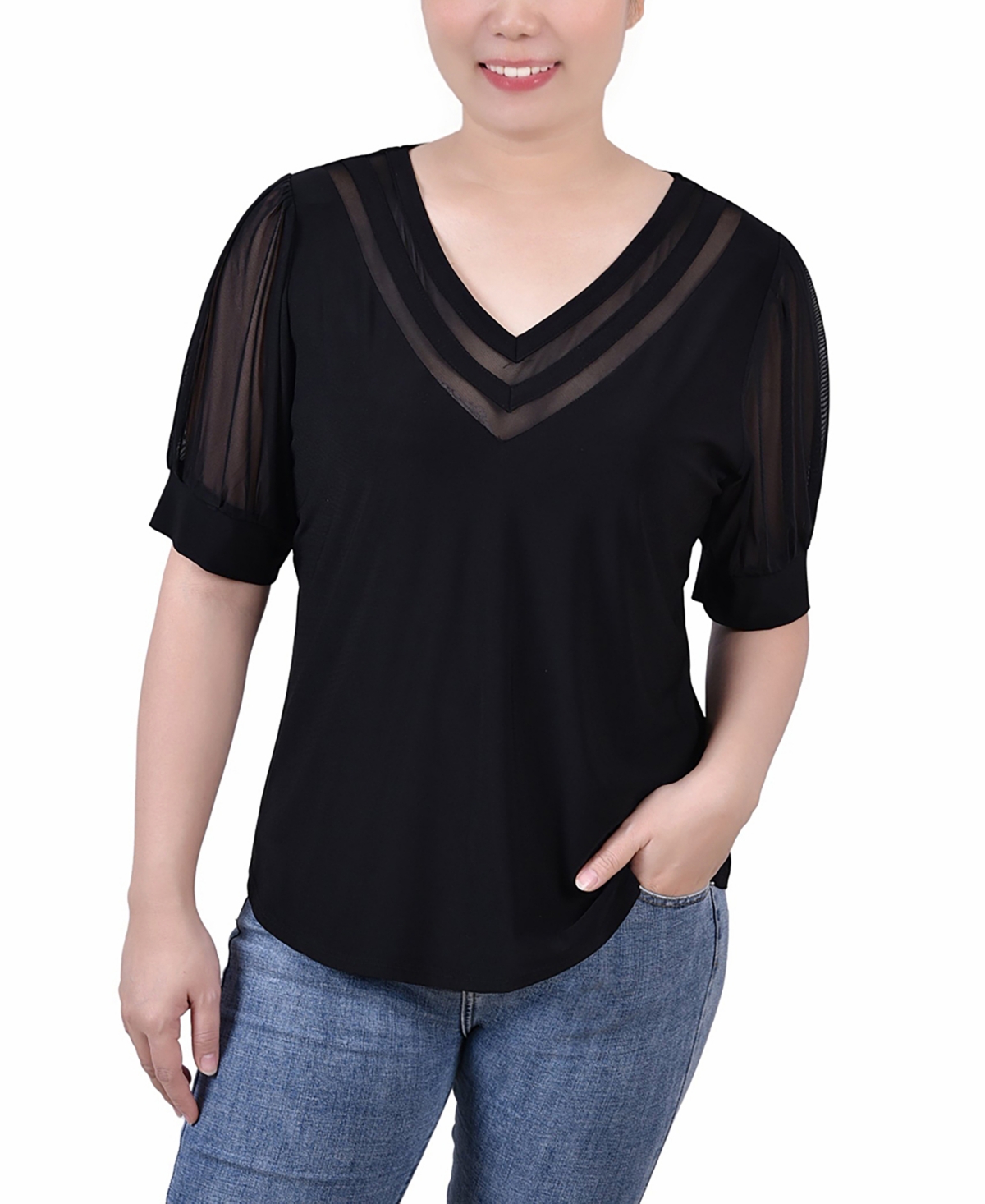 Click here for Petite Size Short Puff Sleeve V-neck Top - Black prices