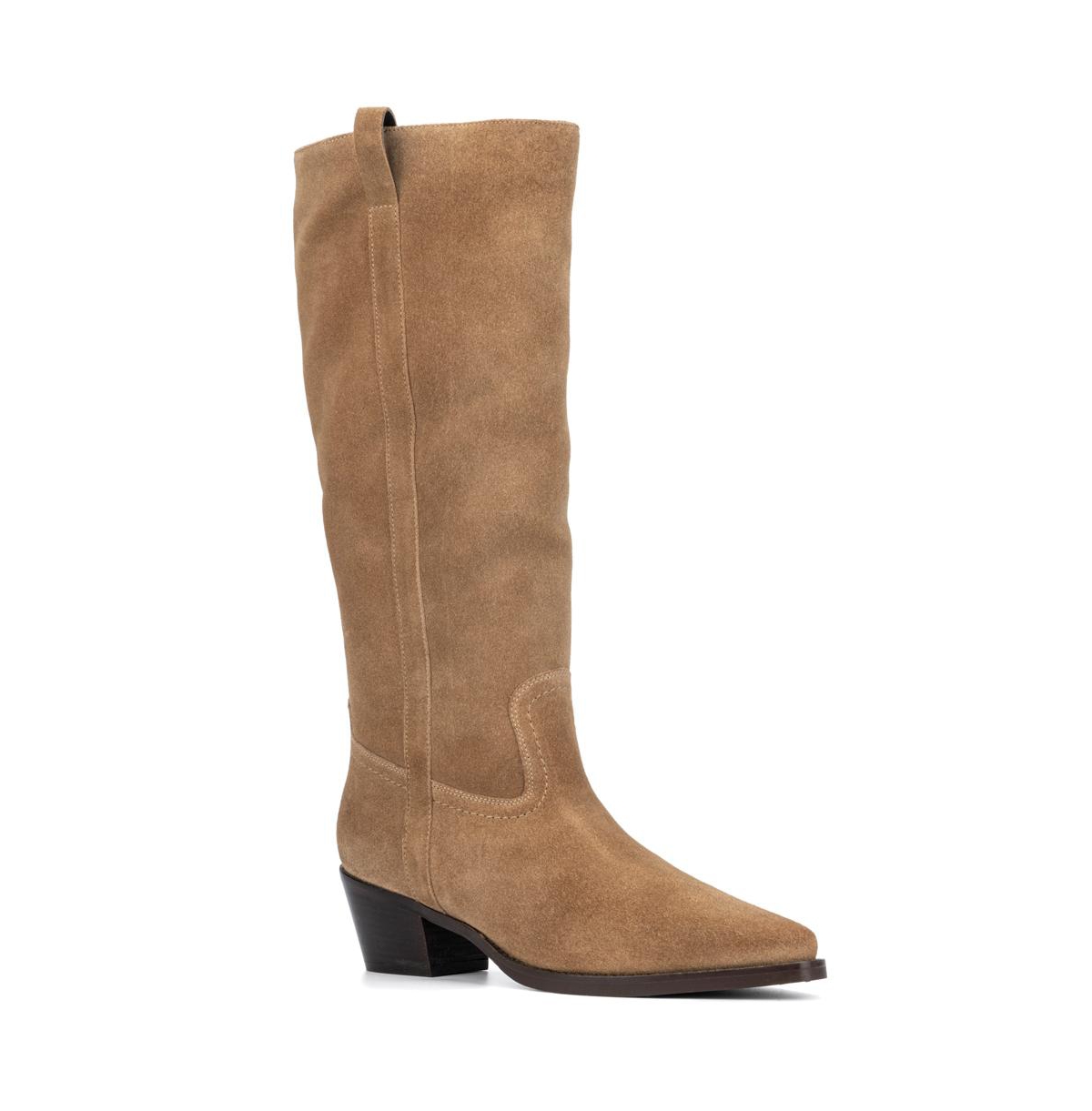 Click here for Womens Amanda Tall Boot - Camel prices