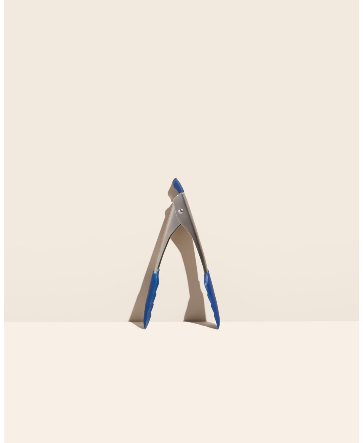 Click here for Gir 9-inch mini Tongs - Navy prices