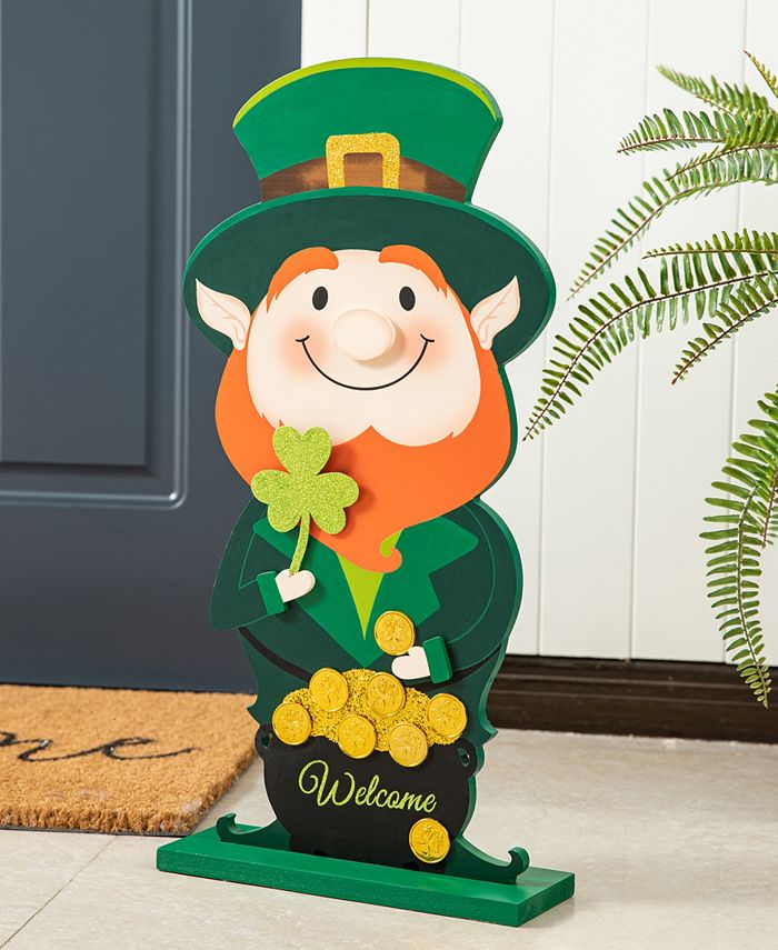 Glitzhome 23.5" H St. Patrick's Wooden Leprechaun Pot of Gold-Tone ...