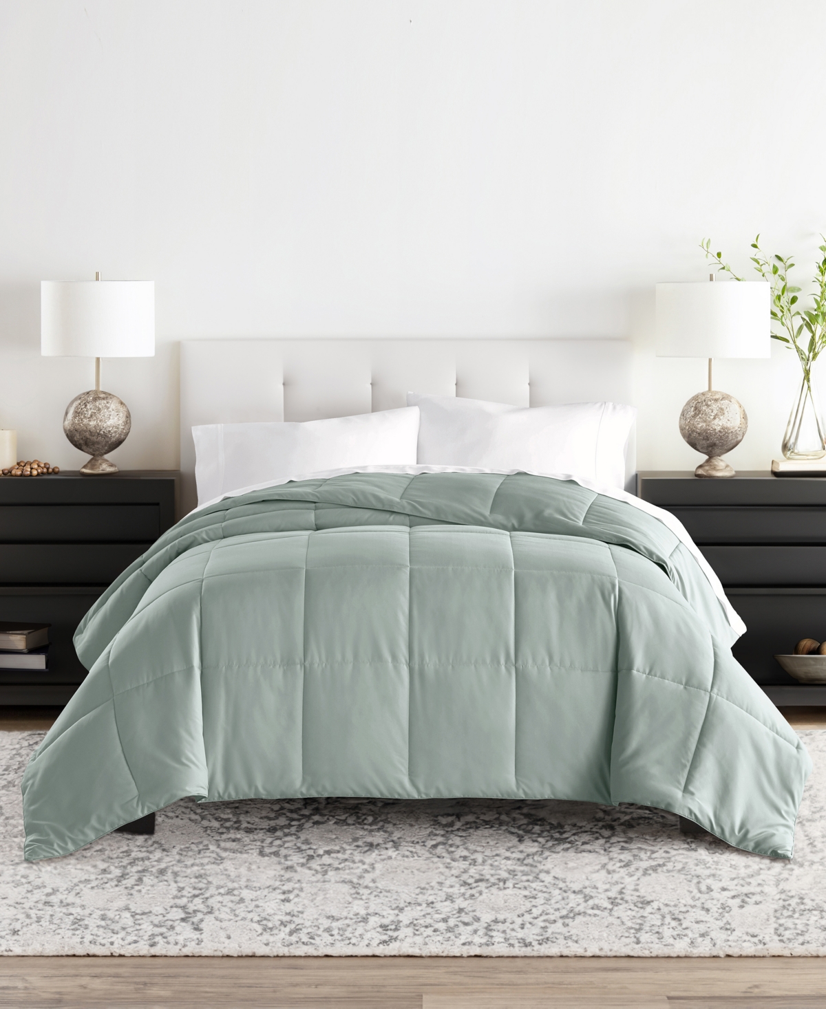 Click here for ienjoy Home All Season Lightweight Solid Down Alte... prices