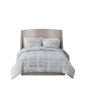 Gracie Mills 3-PC Garrett Back Print Long Fur to Solid Mink Comforter ...