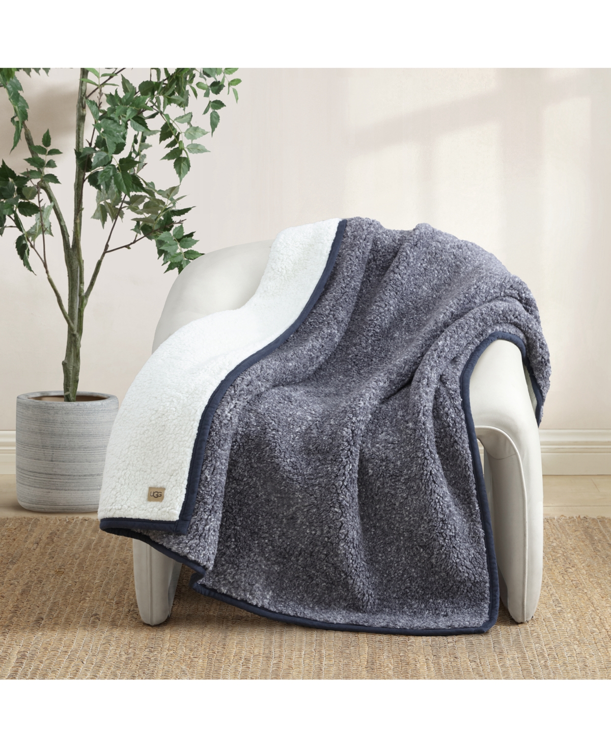 Click here for Ugg Classic UGGfluff Throw  50 x 70 - Ocean prices