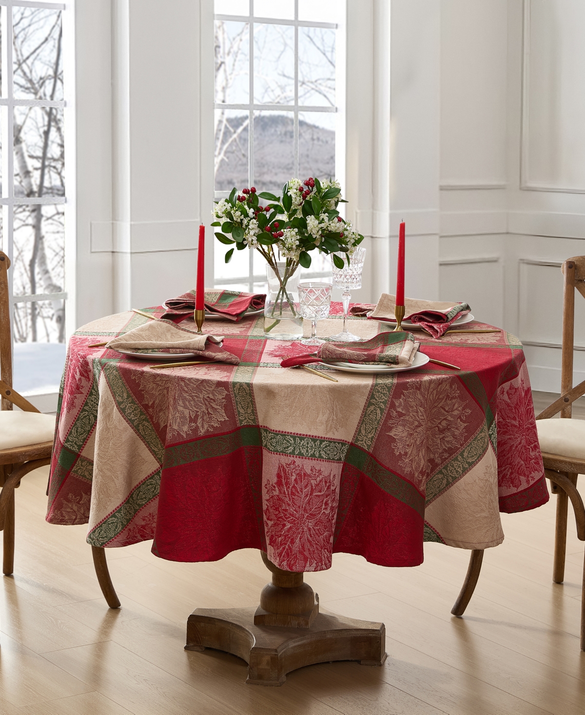 Elrene Prestige Poinsettia Jacquard Round Tablecloth  70 - Multi