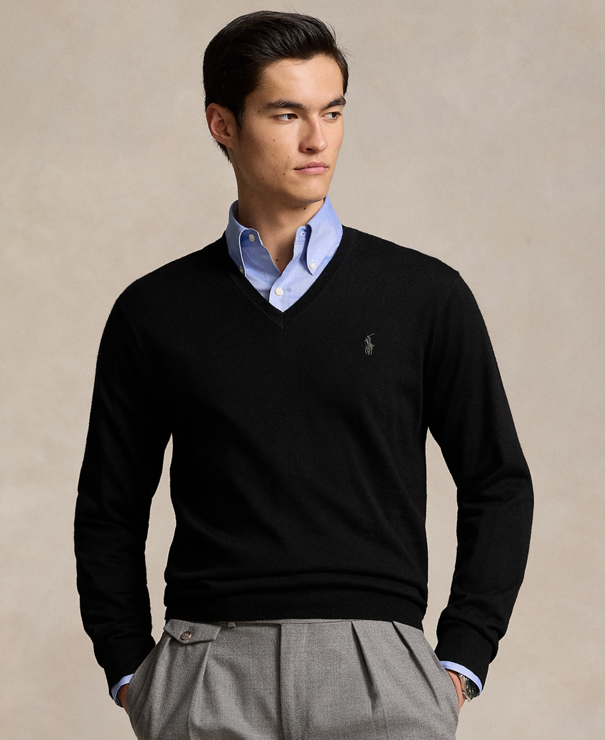 Click here for Polo Ralph Lauren Mens Washable Wool V-Neck Sweate... prices