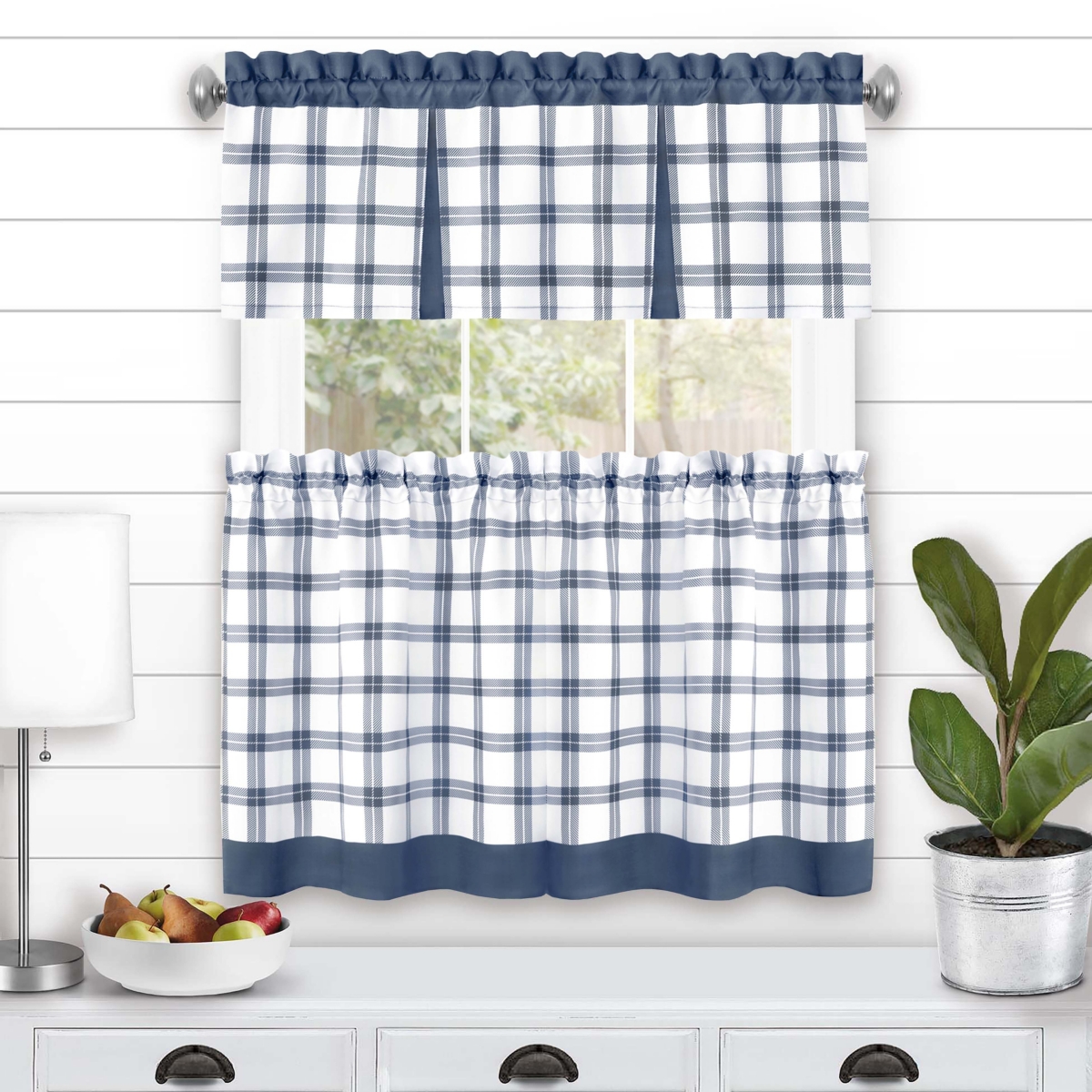 Click here for Kate Aurora Windowpane Plaid Country Farmhouse Kit... prices