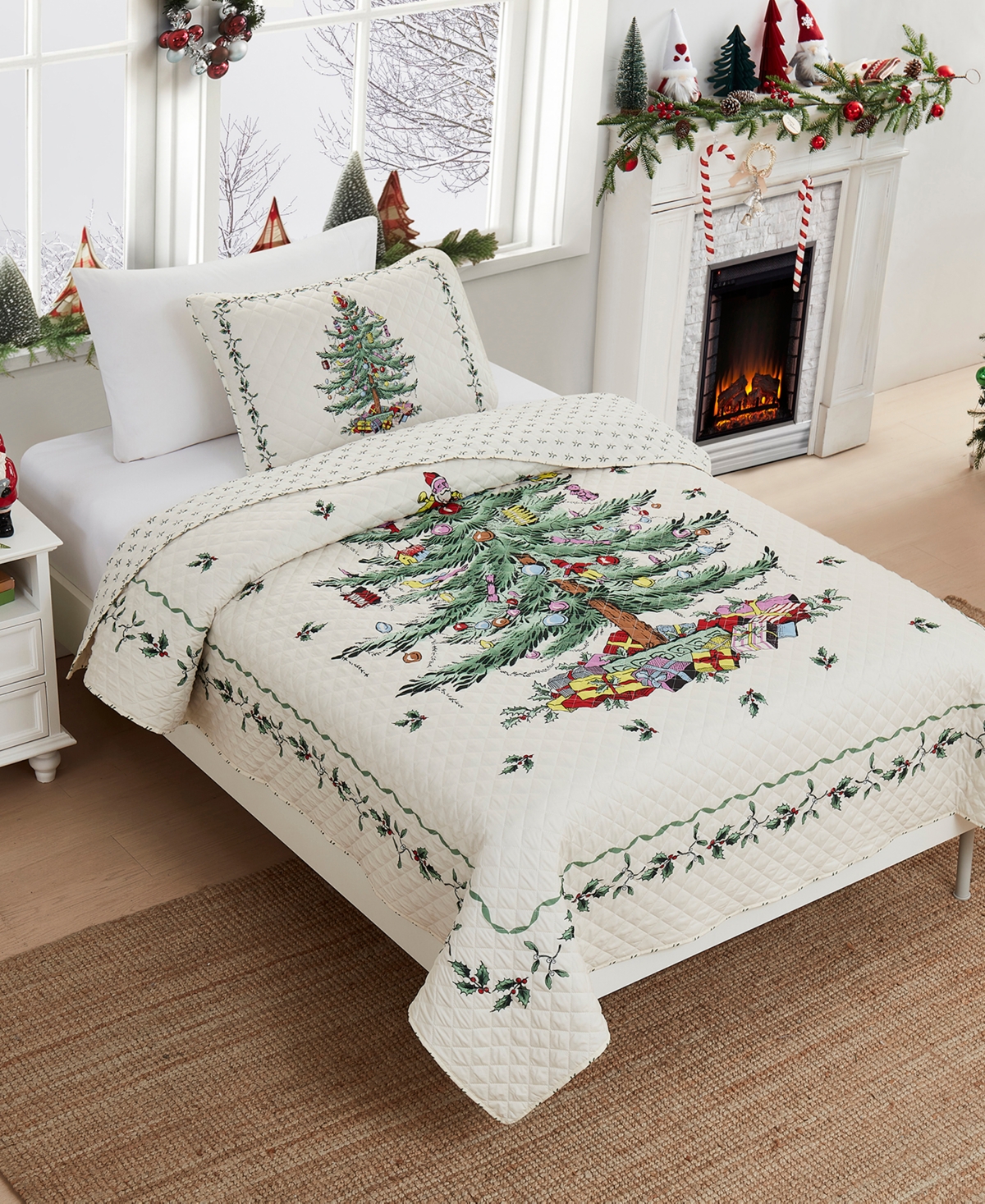 Click here for Spode Christmas Tree Reversible 2-Pc. Quilt Set  T... prices