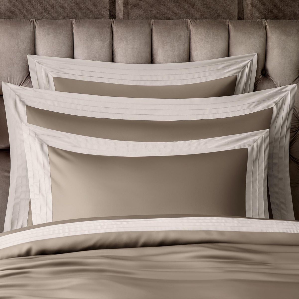 Click here for Togas Eden Sham King beige/brown - Light beige prices