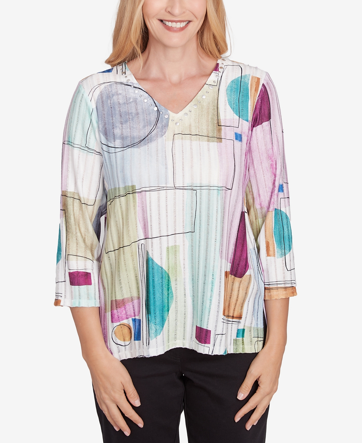 Click here for Alfred Dunner Petite Classics Geometric V-Neck Thr... prices