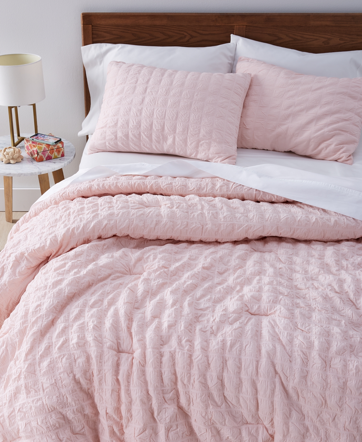 Click here for Arch Studio Seersucker 3-Pc. Comforter Set  King... prices