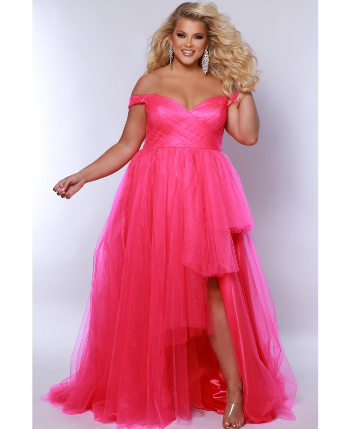 Click here for Sydneys Closet Womens High-Low Sweetheart Neckline... prices
