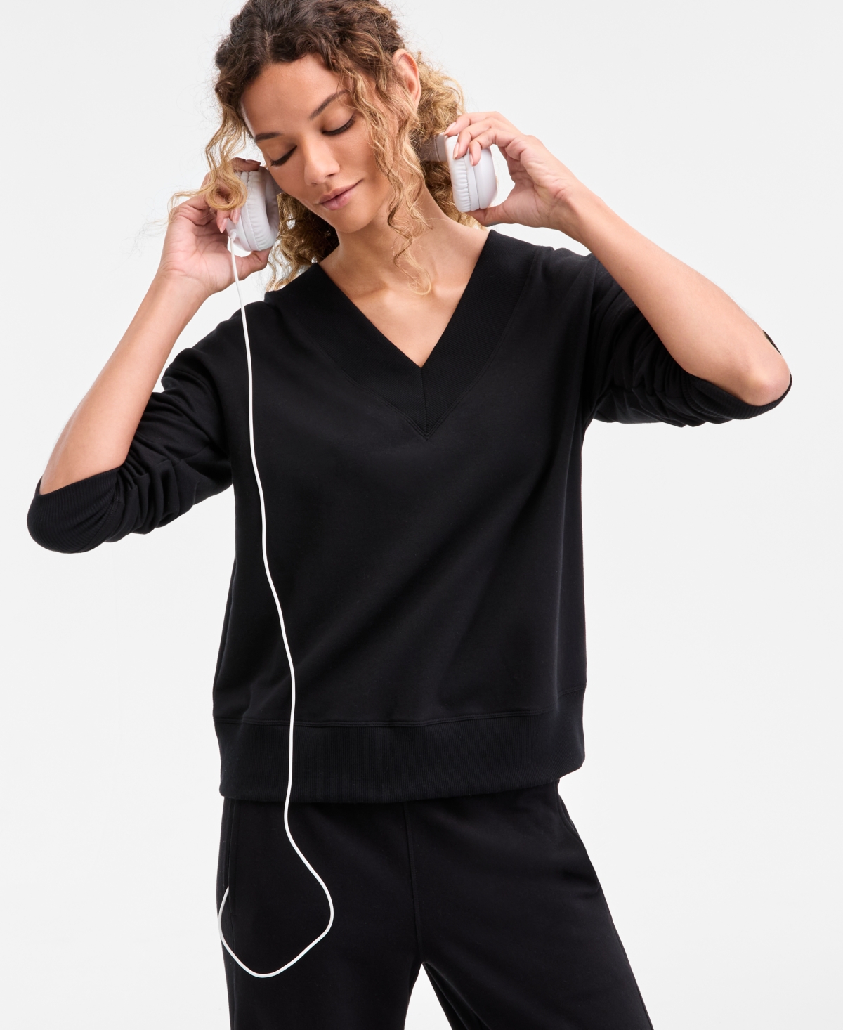 Click here for Id Ideology Womens Fleece V-Neck Sweatshirt  Creat... prices