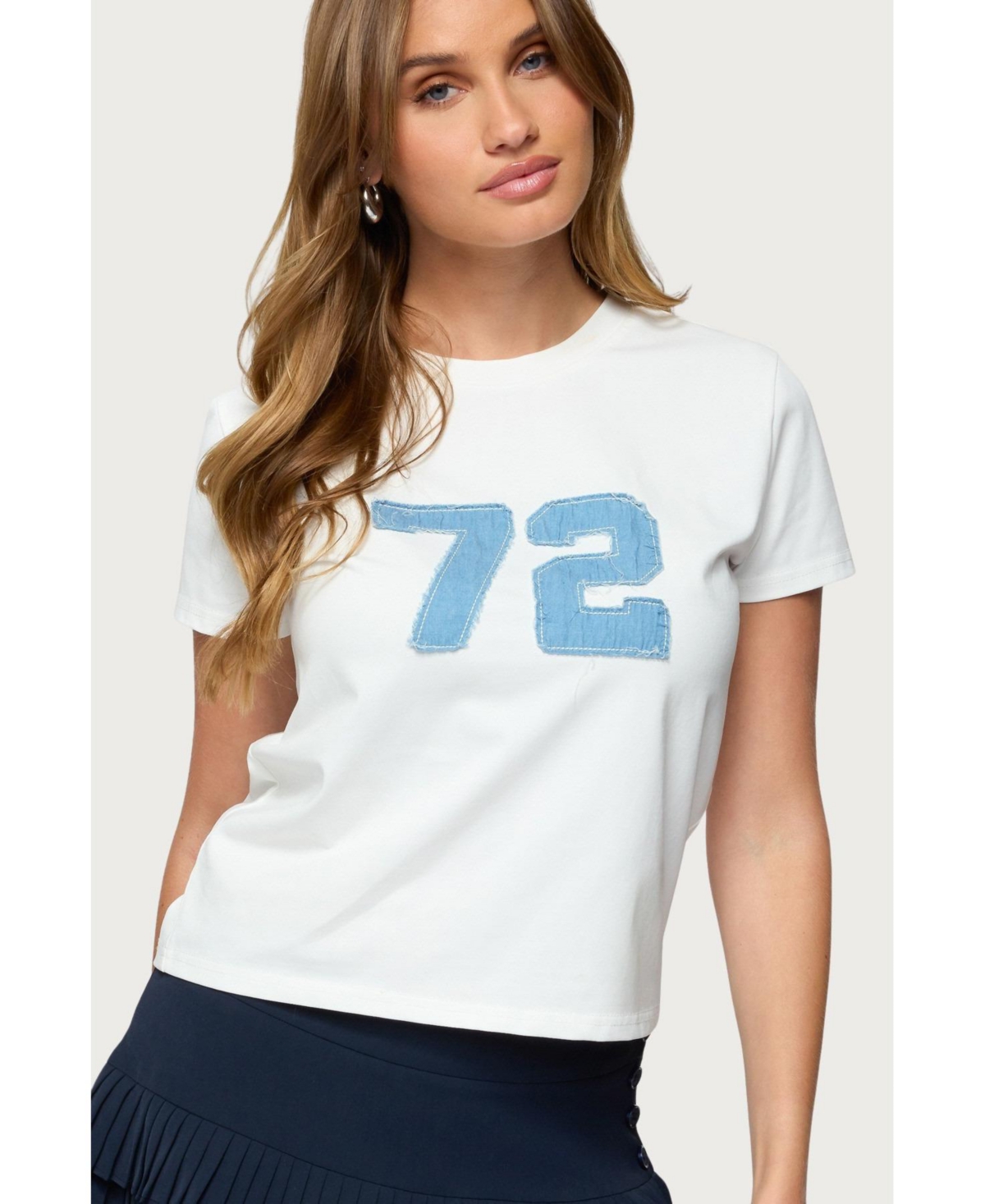 Click here for Edikted Womens 72 T Shirt - White prices