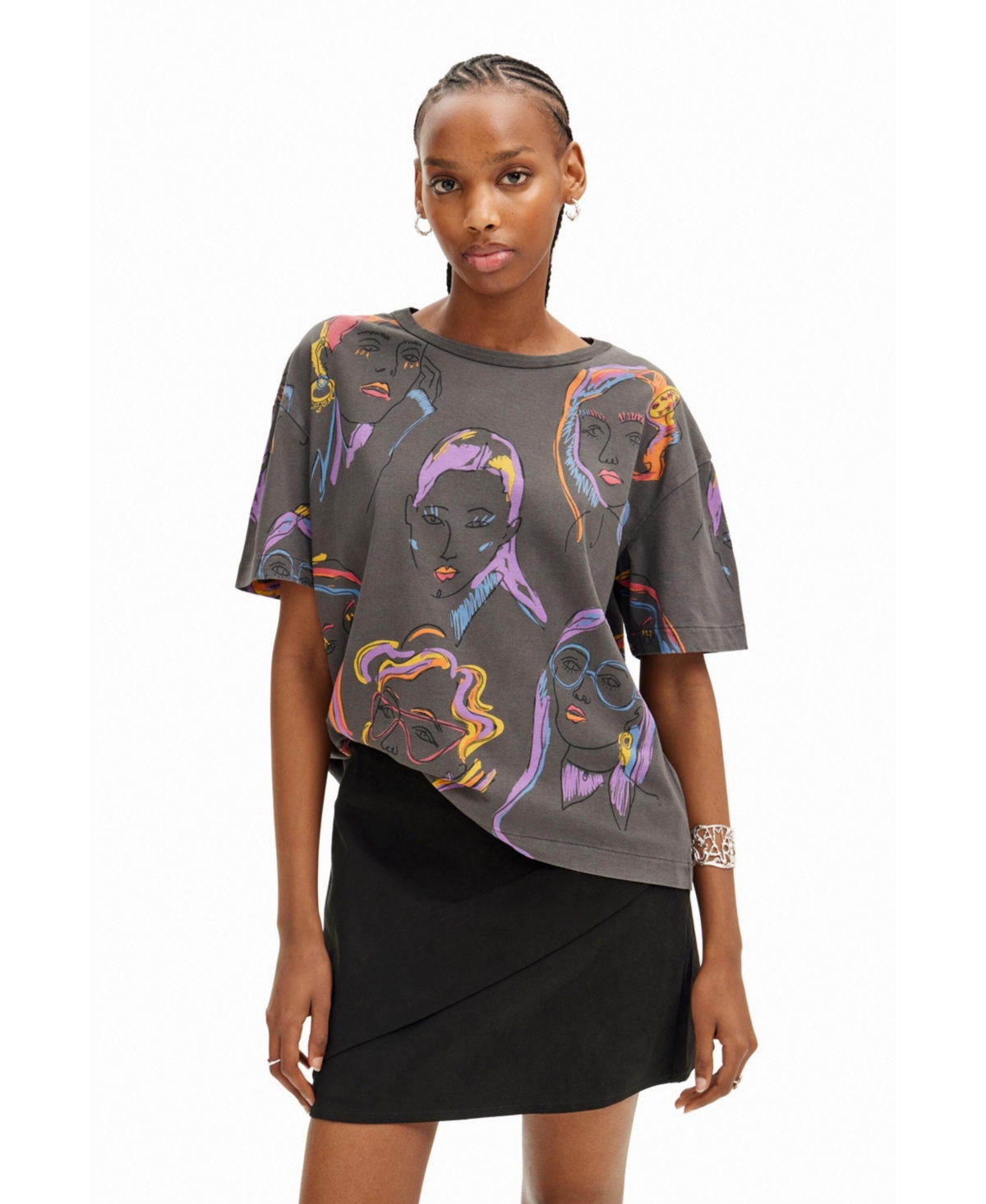 Click here for Desigual Womens Love basic T-shirt - Black prices