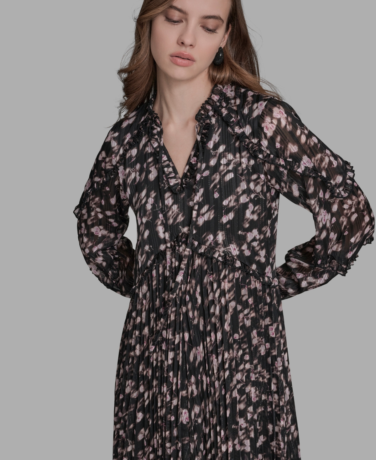 Click here for Bcbg Womens Long Sleeve Crinkle Empire Waist Dress... prices