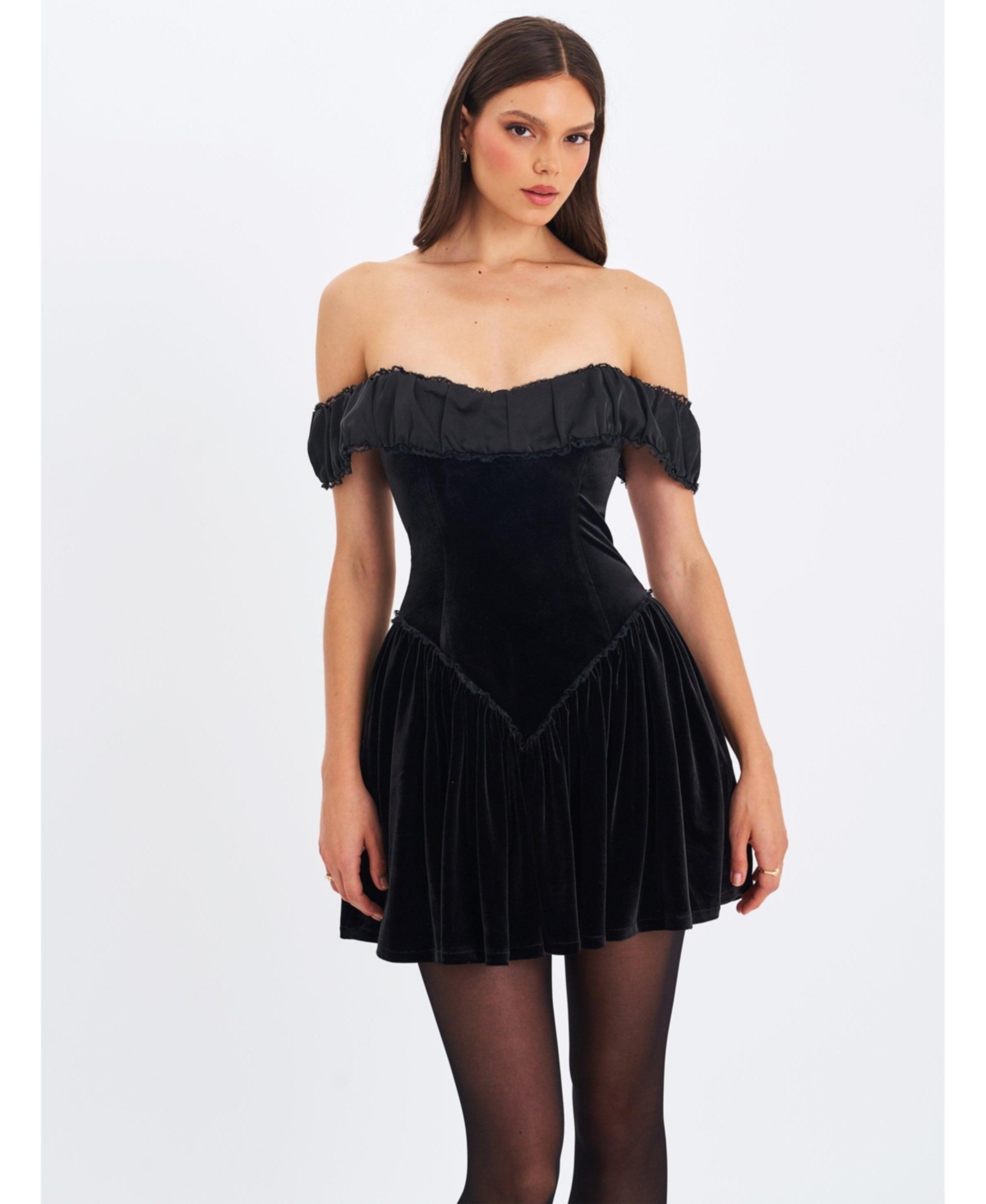 Click here for Miss Circle Womens Daisha Black Lace Trimmed Off-S... prices
