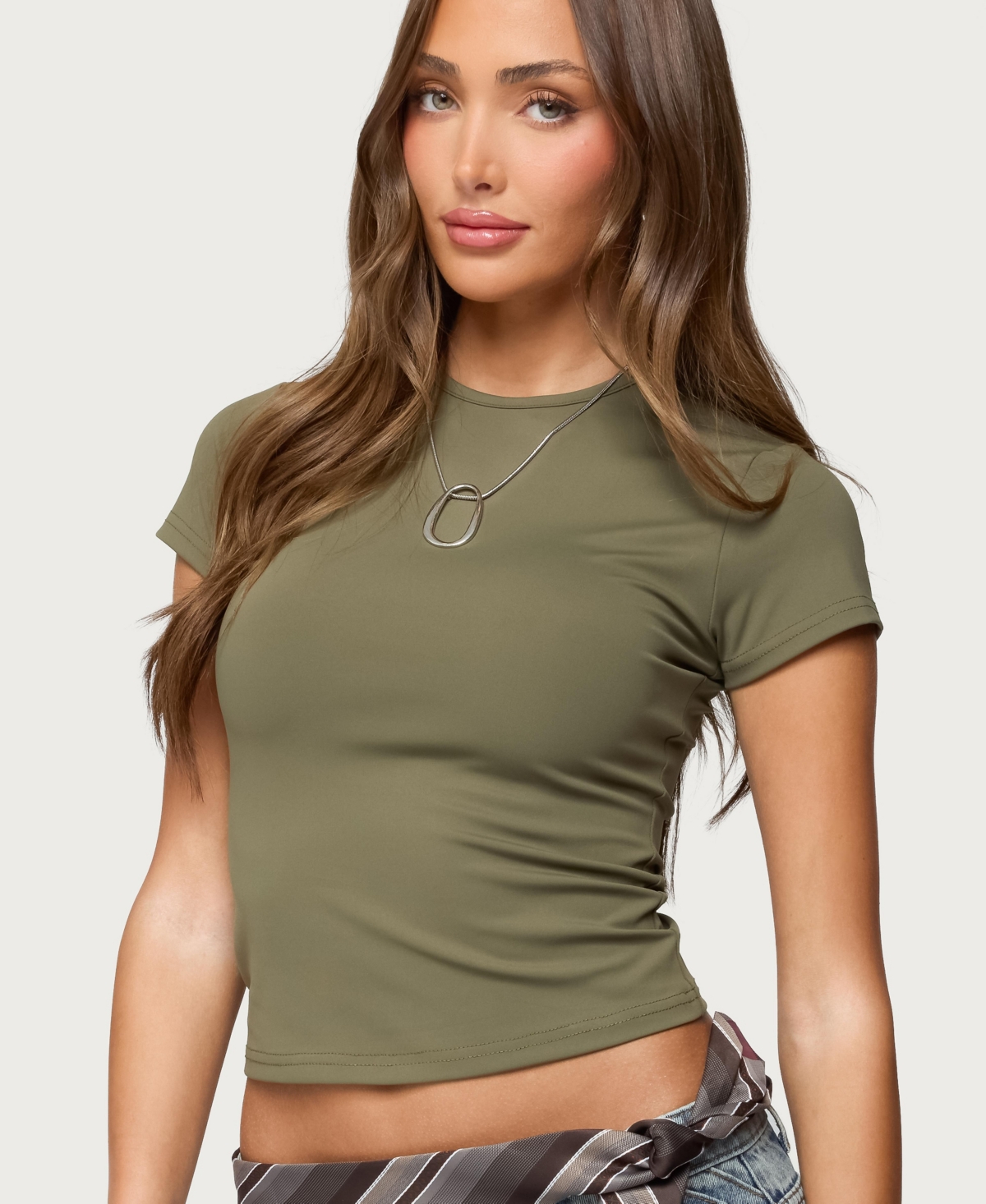 Click here for Edikted Womens Tay Short Sleeve Top - Olive prices