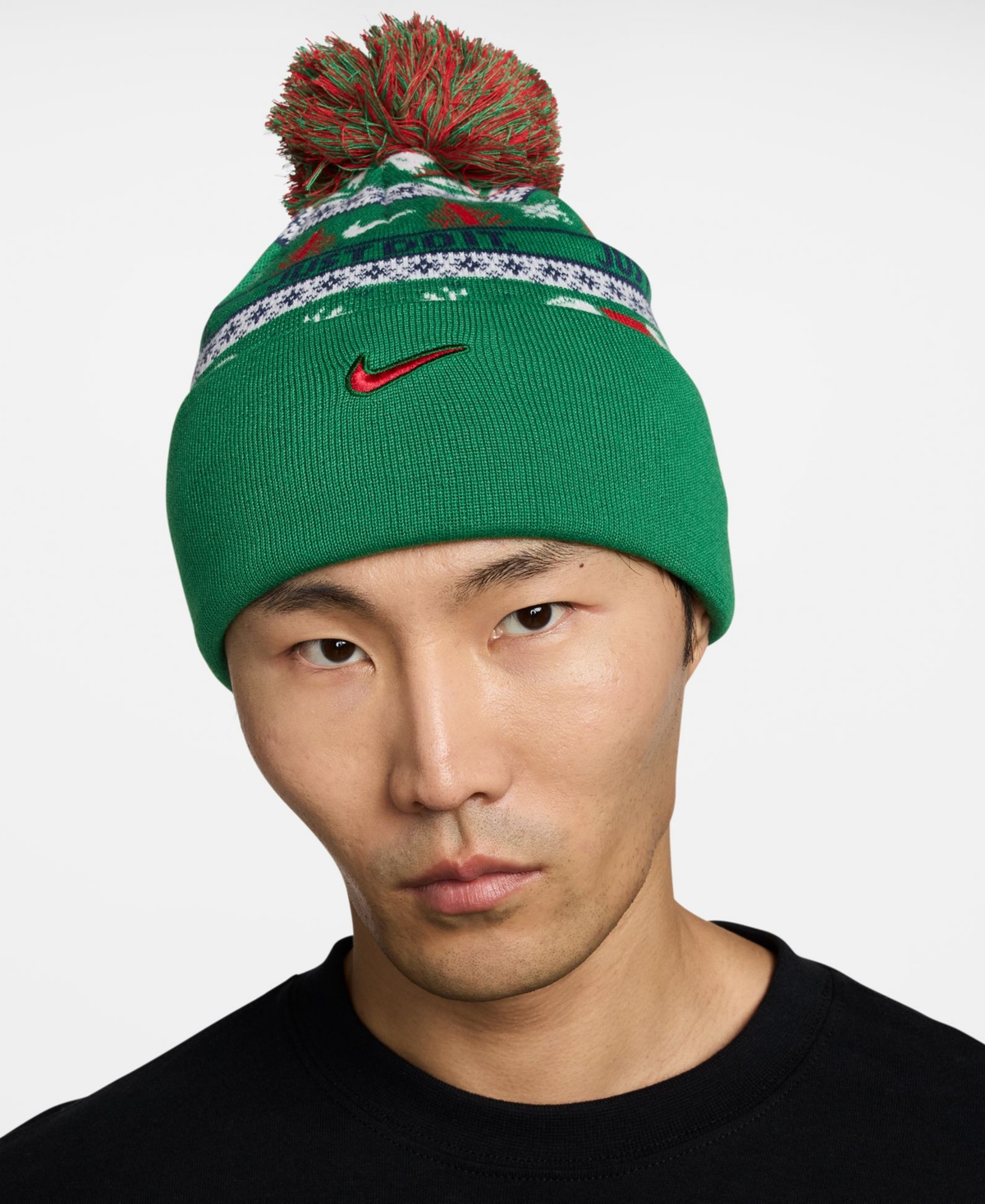 Click here for Nike Mens Peak Winter Wonderland Beanie - Pine Gre... prices