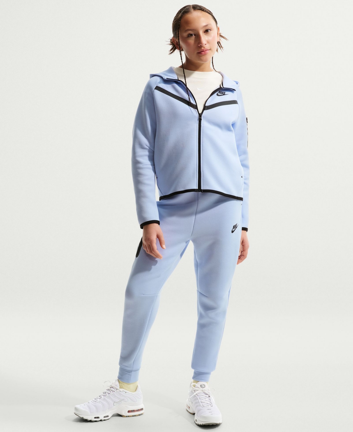Click here for Nike Girls 7-16 Tech Fleece Long-Sleeve Full-Zip H... prices