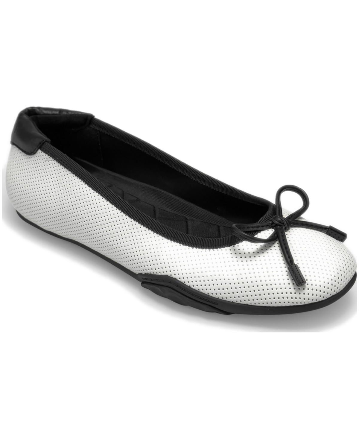 Click here for Aerosoles Womens Onyx Flat - White prices