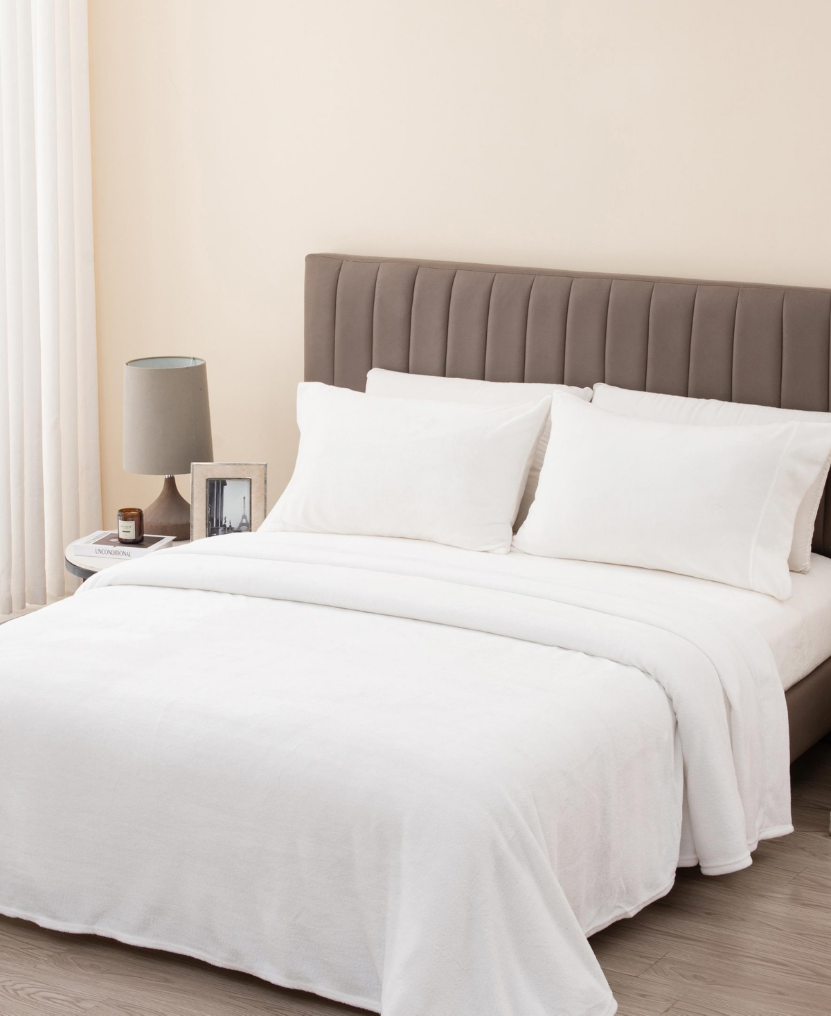 Click here for Linery & Co. Ultra-Soft Velvet Plush Solid Sheet S... prices