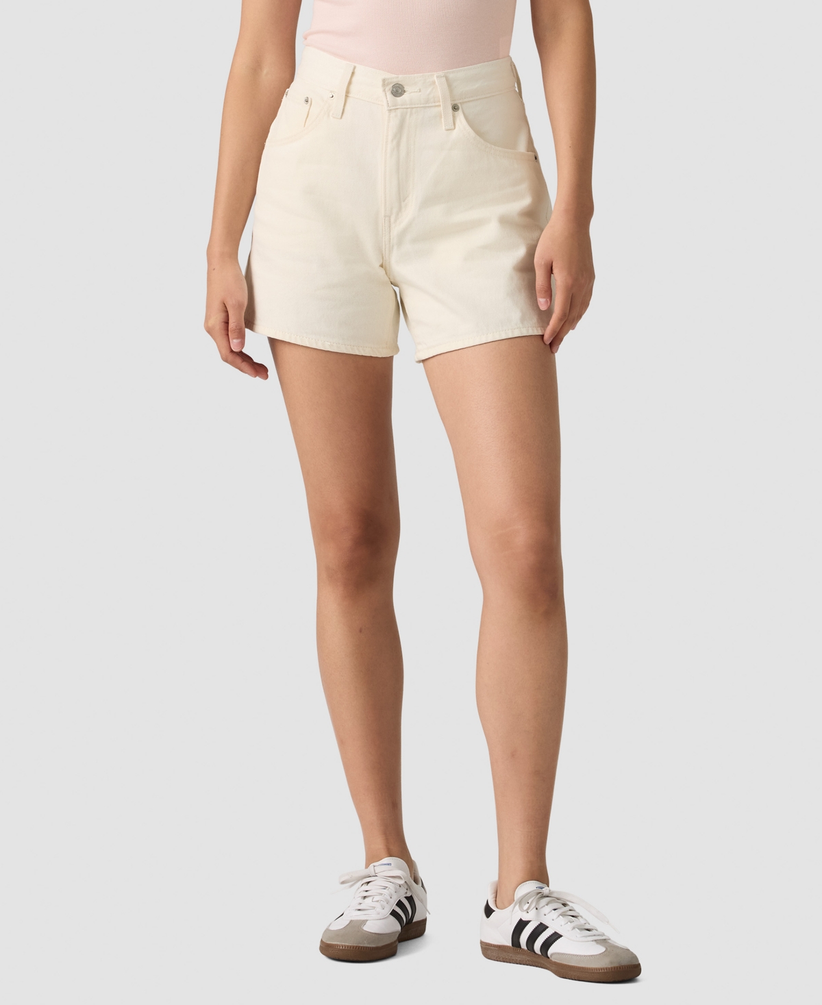 Click here for Levis Juniors Cinch High-Rise Mid-Thigh Shorts - B... prices