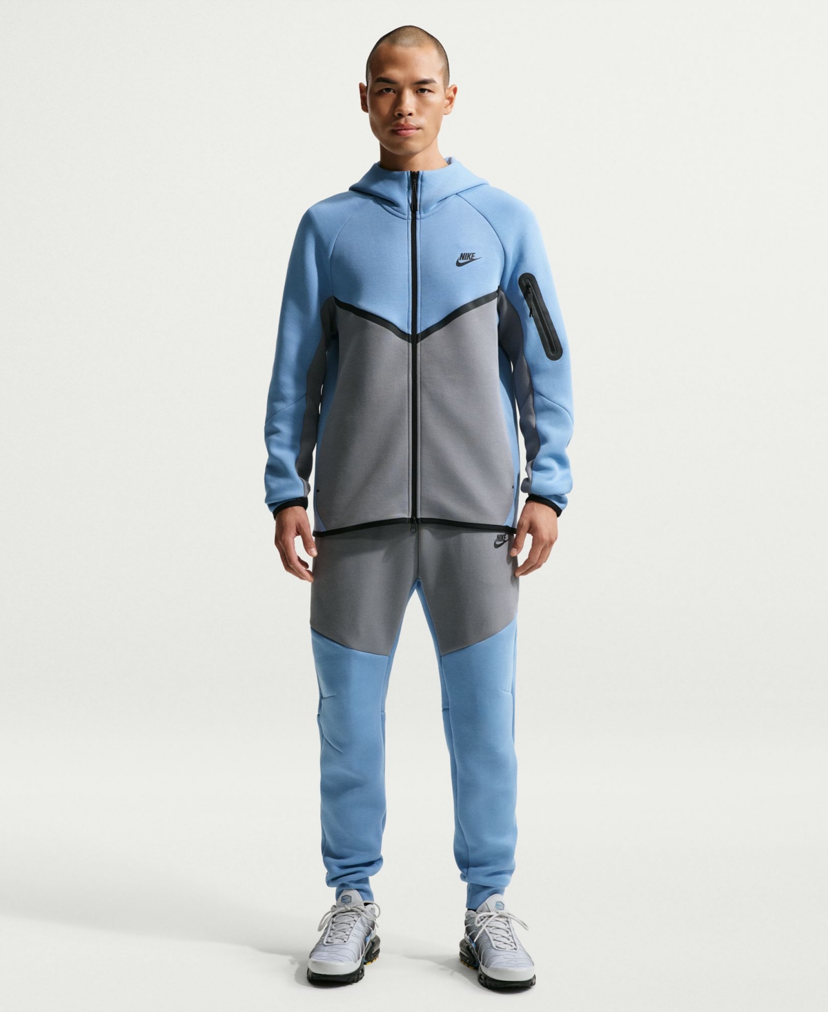 Click here for Nike Mens Tech Fleece Full-Zip Windrunner Logo Hoo... prices