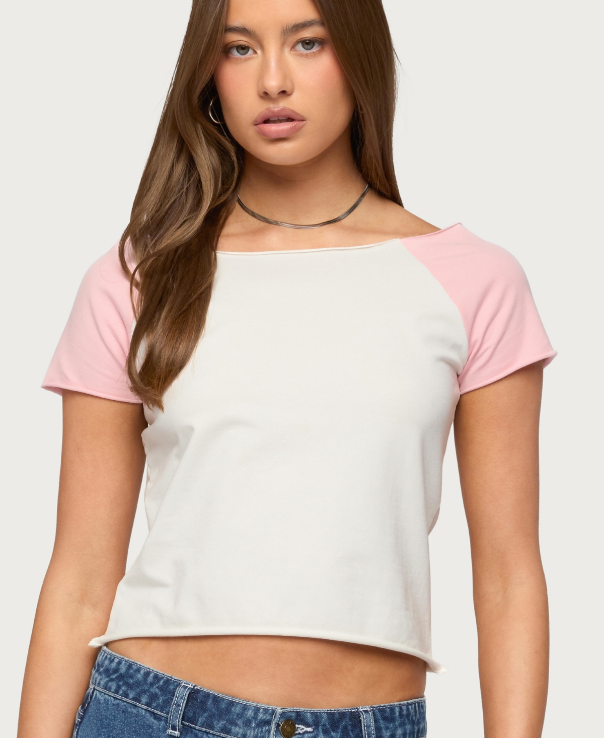 Click here for Edikted Womens Liva Contrast Raglan T Shirt - Whit... prices