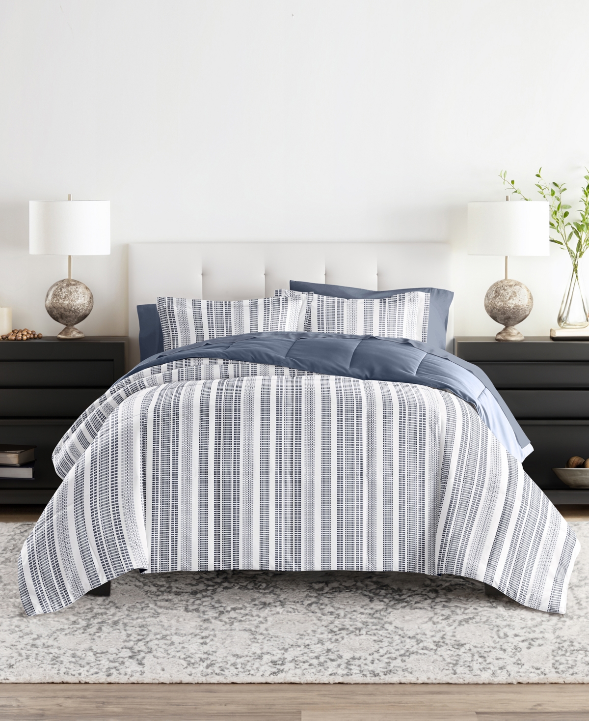 Click here for ienjoy Home Bedding Bundle Patterned 7-Piece Comfo... prices