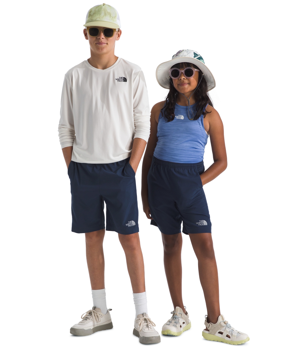 Click here for The North Face Boys and Girls 6-16 Open Hand Pocke... prices