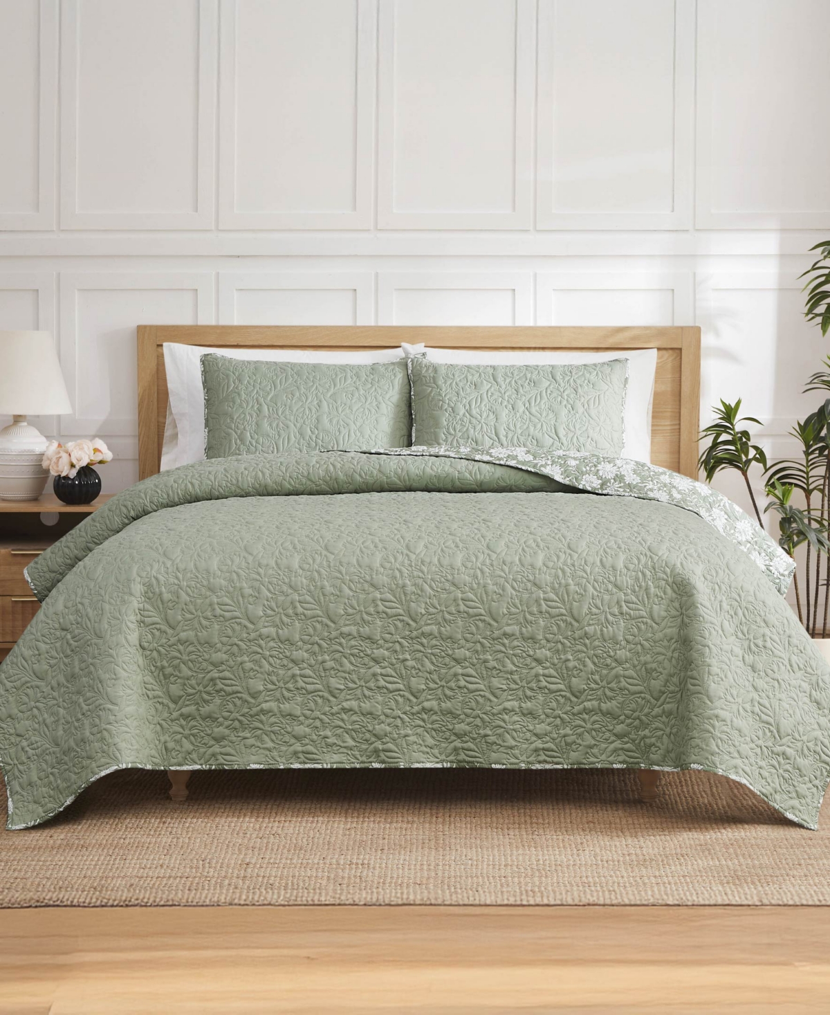 Click here for Jessica Simpson Fiona Reversible 3-Pc. Quilt Set... prices