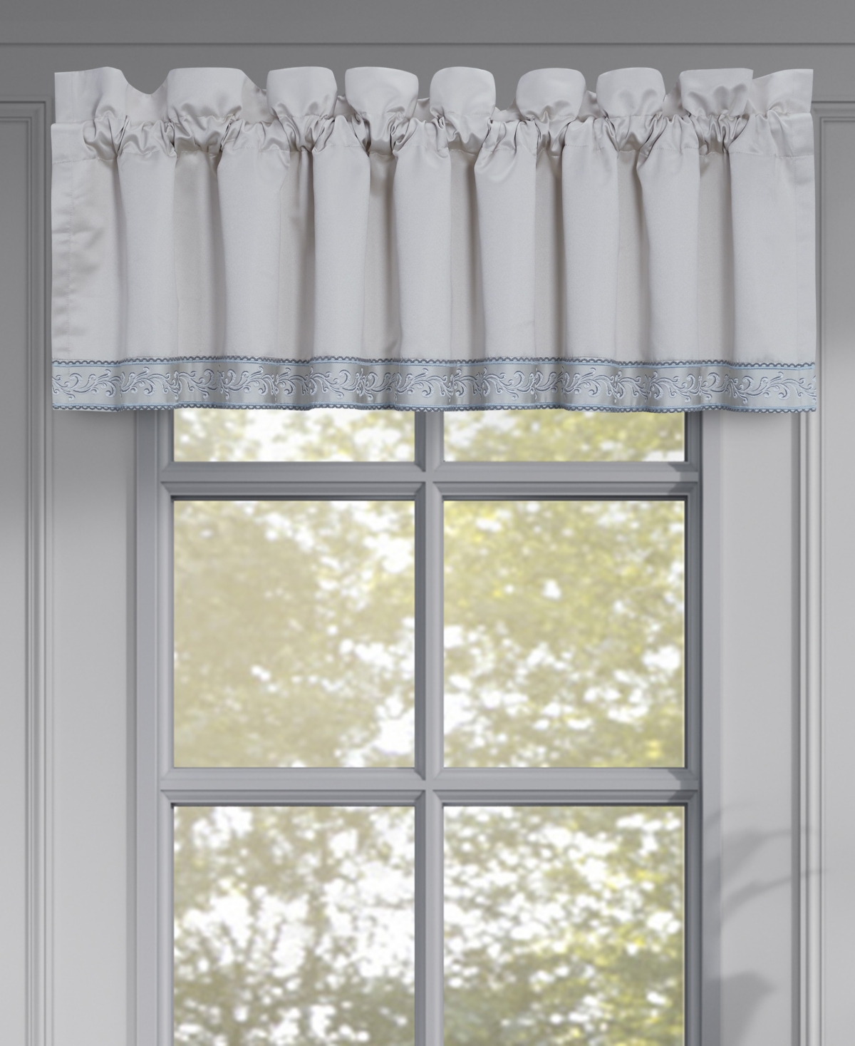 Click here for J Queen New York Boulevard Window Straight Valance... prices
