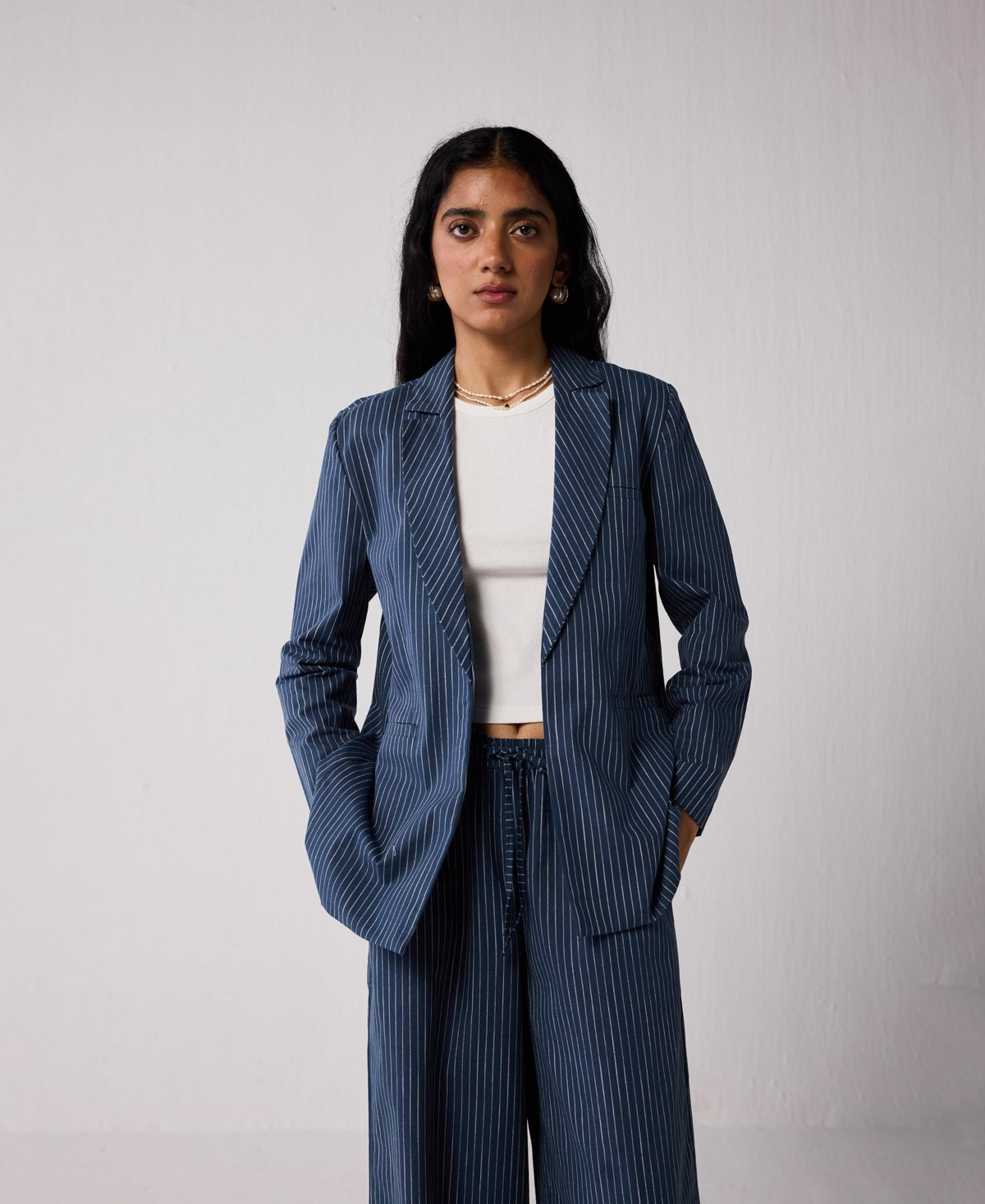 Click here for Reistor Womens Weekday Blazer prices