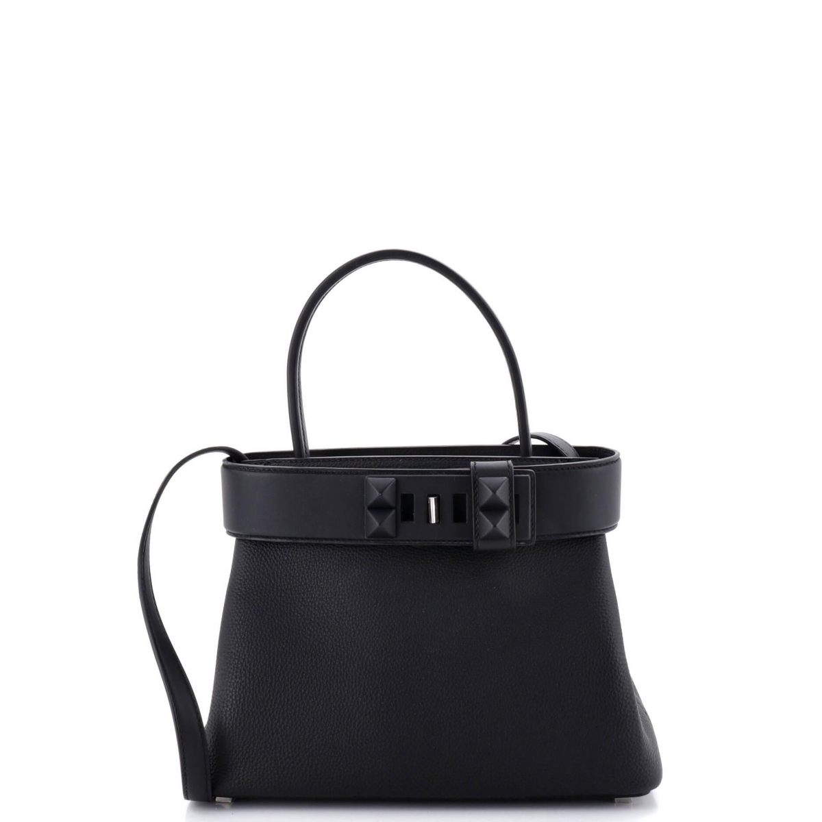 Click here for Pre-Owned HERMES Medor Handbag Togo - Black prices