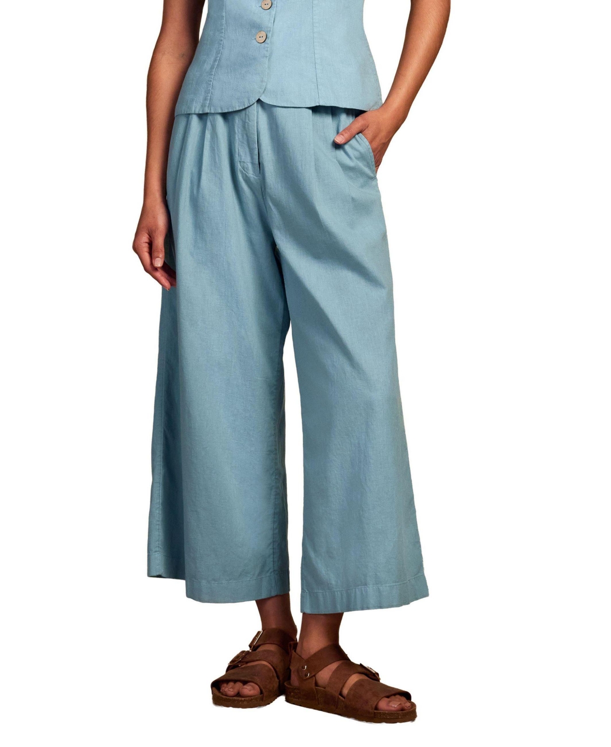 Click here for Celtic & Co. Womens Pleat Front Crop Pants - Chalk... prices